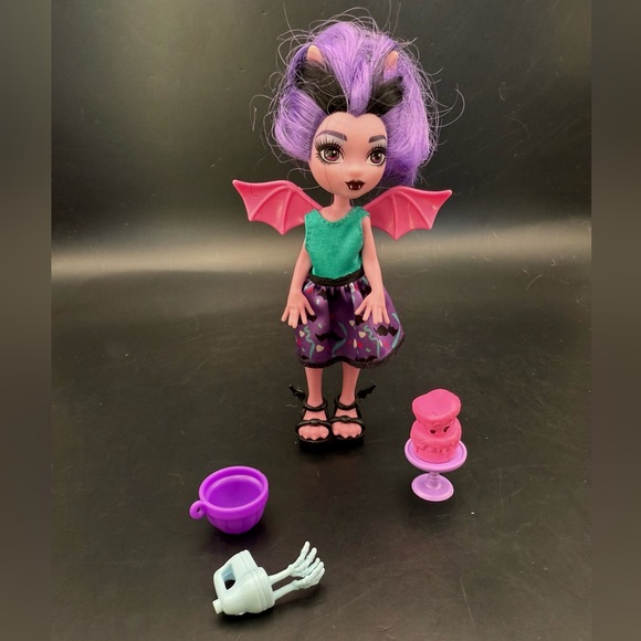 Mattel | Toys | Monster High Fangelica Family Of Draculaura Little ...